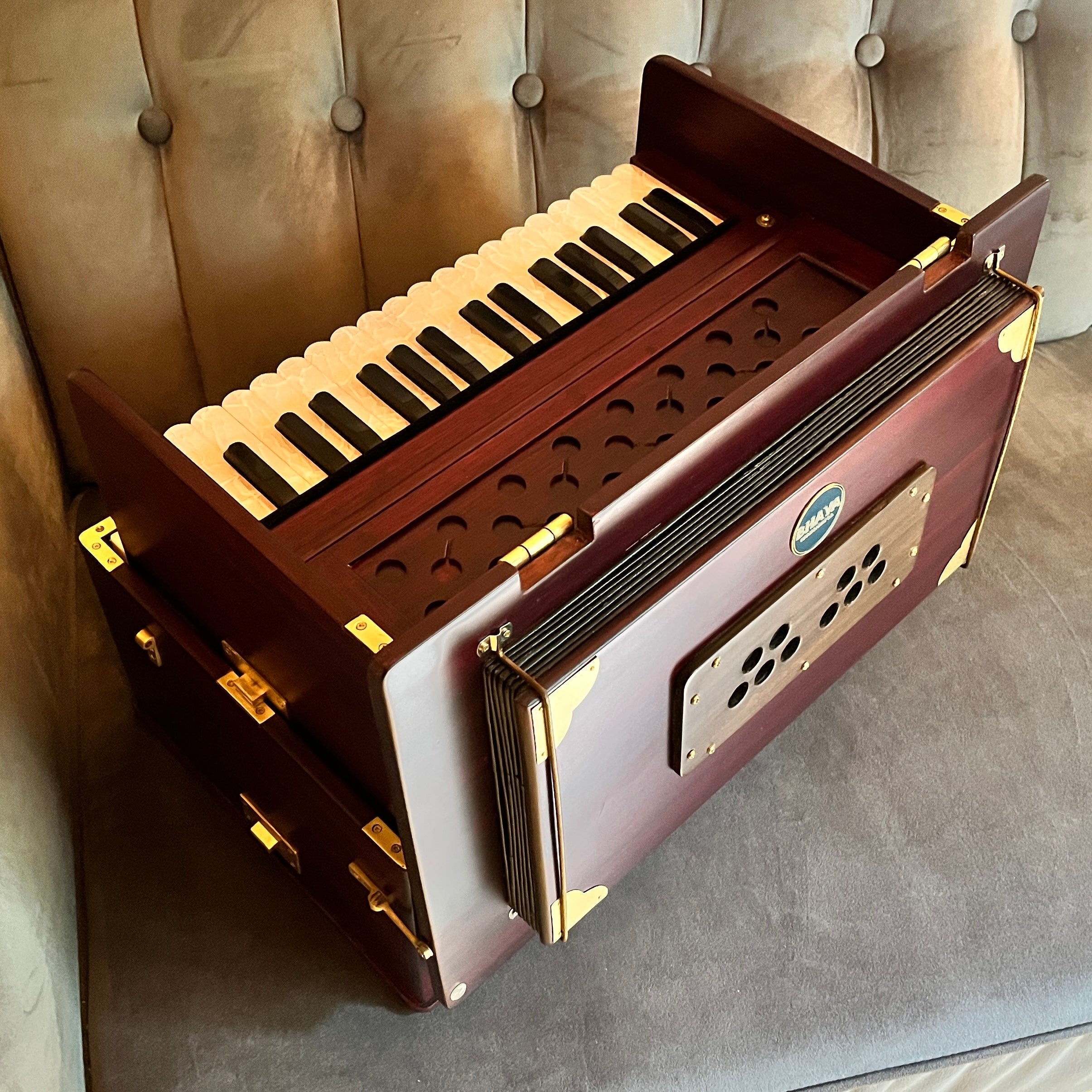 Bhava Mini "Kirtan" Harmonium | Limited Edition Mahogany | For Sale US – Old Delhi Music